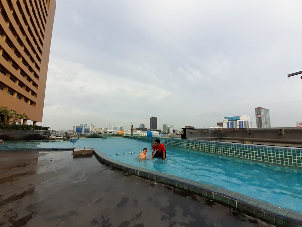 Pengalaman Staycation di Merlynn Park Hotel - Catatan Ludy