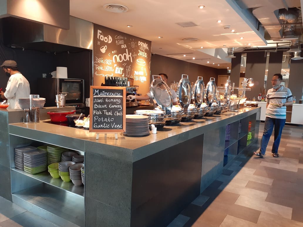 Aloft Hotel Wahid Hasyim Jakarta Review: Ini Lho Rasanya Menginap Saat ...